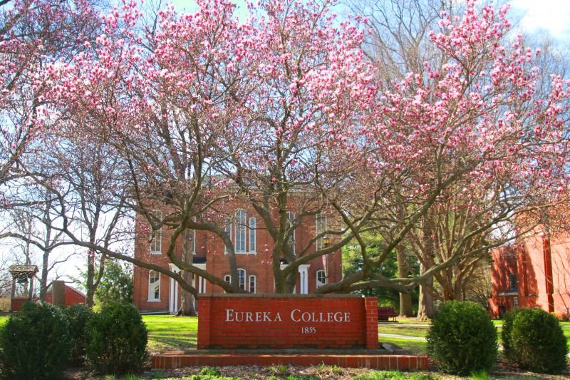 Eureka College Admission Efforts Persist Despite COVID-19 Disruption